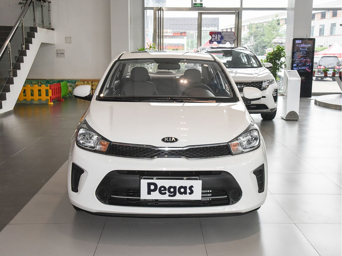 KIA-Pegas - Goldbridge Motors